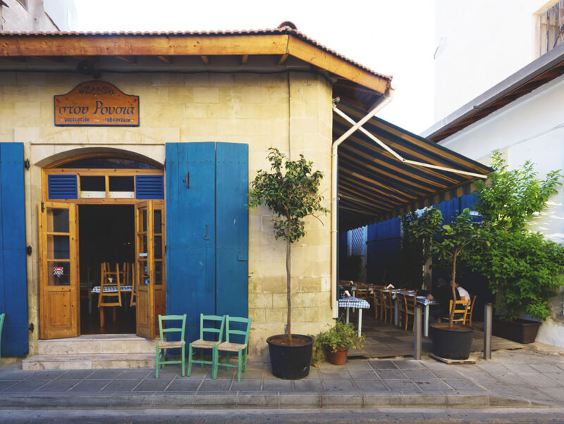 Stou Roushia - LIV Collection